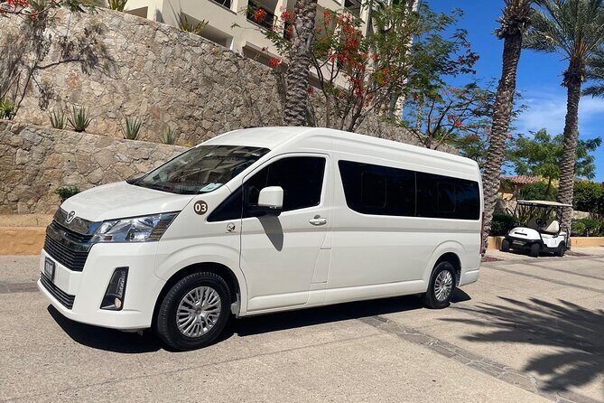 Private transfer SJD Airport to San Jose del Cabo Hotels One Way - The Sum Up