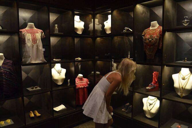 Private VIP Frida Kahlo Art Tour With An Expert In Art - The Sum Up