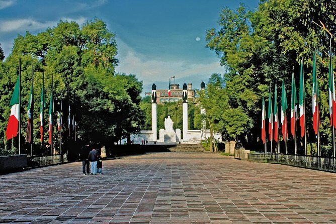 Private Walking Tour Anthropology Museum & Chapultepec Castle - FAQ