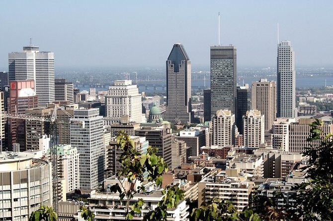 Private Walking Tour: Old Montreal and Underground City - Connecting Past and Present at Key Landmarks