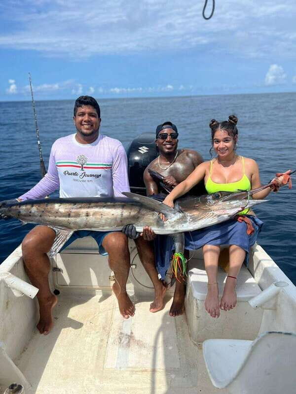 Puerto Escondido: Fishing Boat Trip with Buffet Lunch - Detailed Breakdown of the Itinerary
