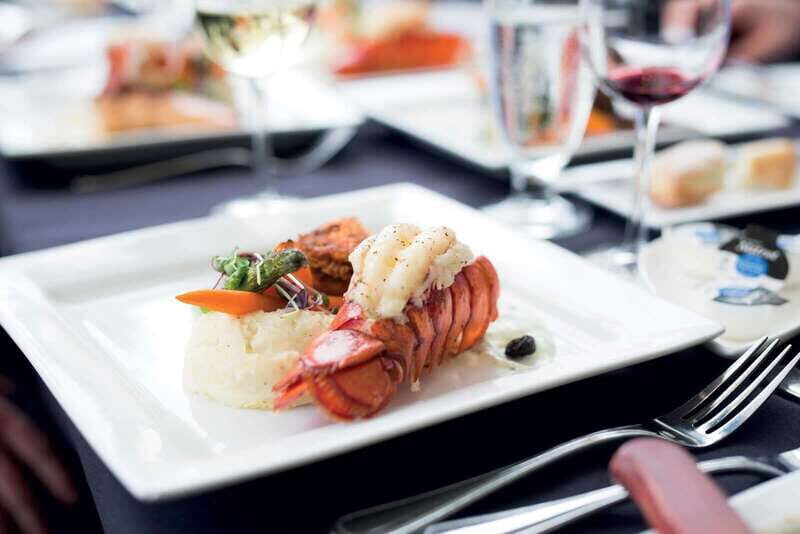 Québec City: 3 or 5-Course Dinner Cruise with DJ & Dancing - A Closer Look at the Itinerary