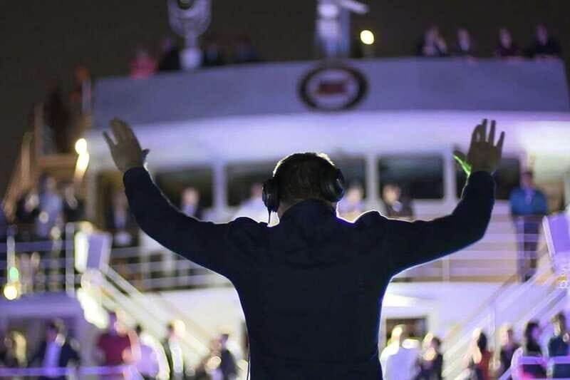 Québec City: Evening Cruise with Live DJ - Practical Tips for Travelers