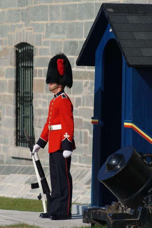 Quebec: La Citadelle de Québec Ticket and Guided Tour - The Experience in Detail