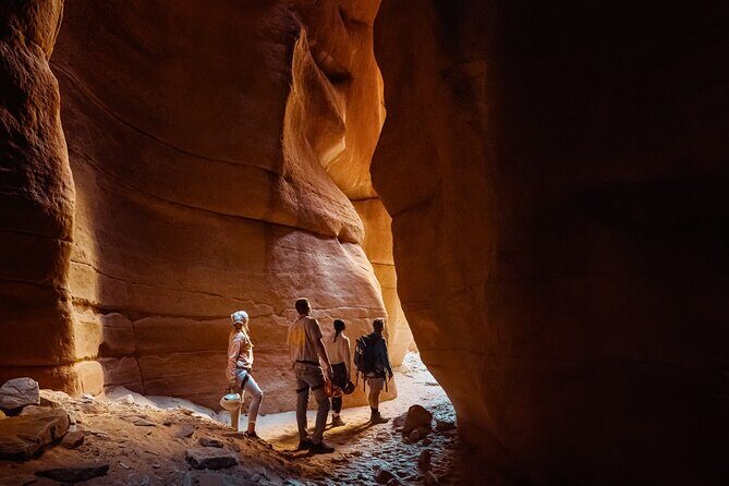 Red Rock Slot Canyon - Who This Tour Is Best For