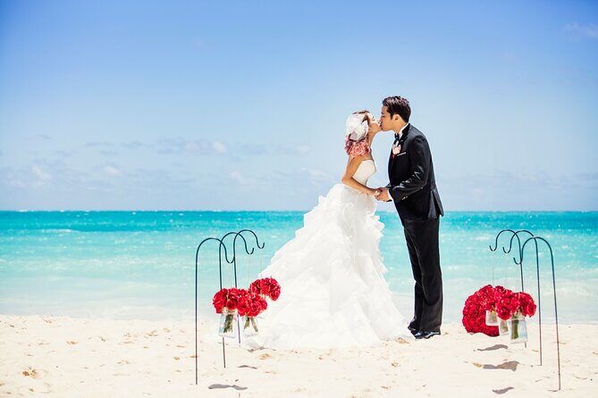 Romantic Oceanfront Beach Wedding in Honolulu - Why This Experience Might Be Perfect for You