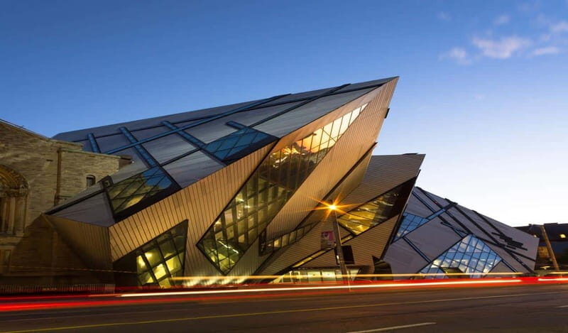 Royal Ontario Museum Revealed: A Guided Tour Through History - What Makes This Tour Worth Considering?