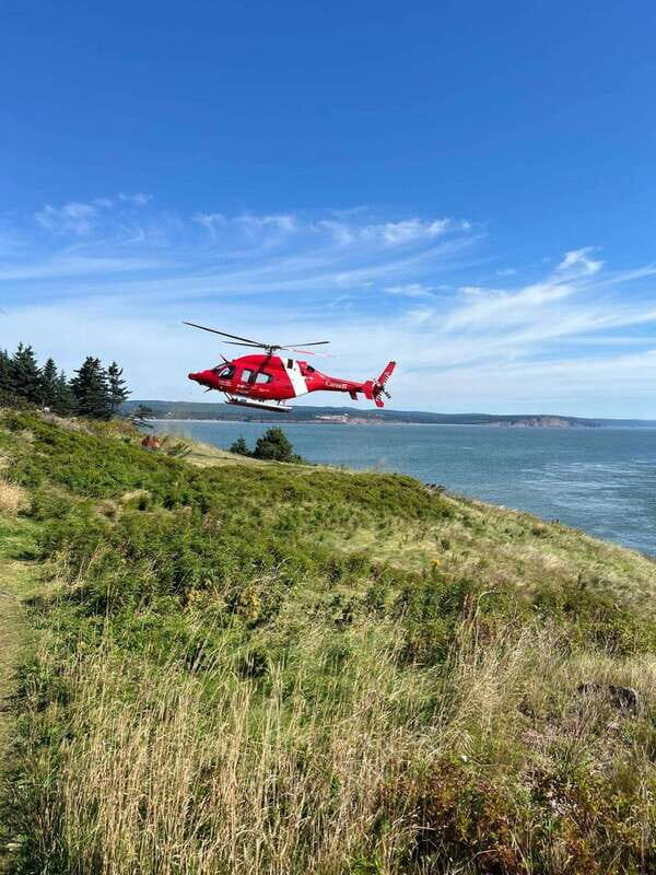 Saint John: Highlights and Sea Caves Tour - Who is this tour best for?