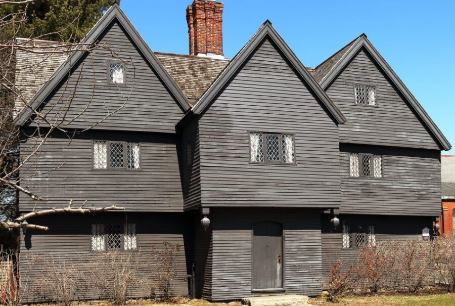 Salem: Requiem for Salem Walking Ghost Tour - What to Expect on the Requiem for Salem Walking Ghost Tour