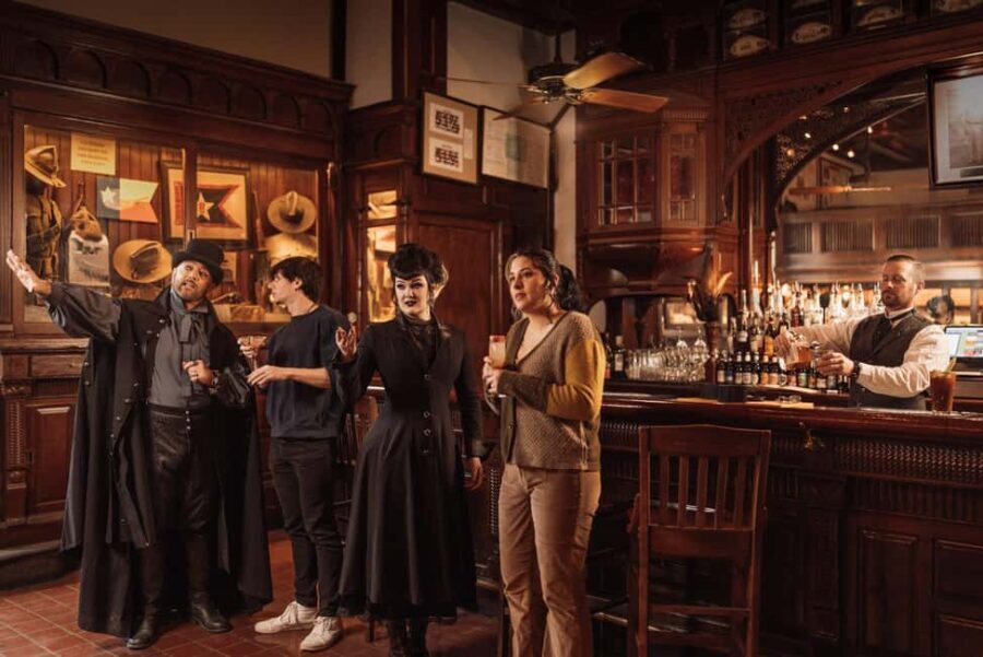 San Antonio: Ghost Bus Haunted Pub Crawl - Is It Worth the Price?