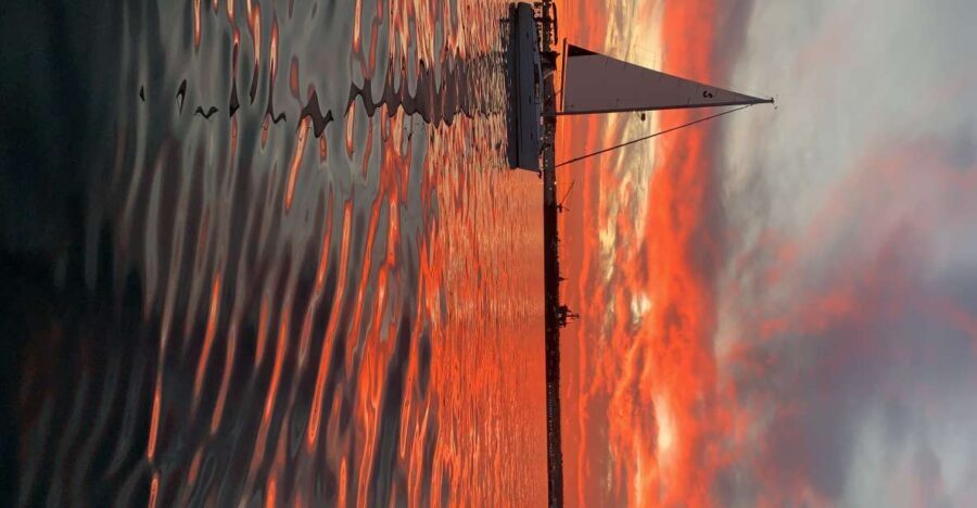 San Diego: San Diego Bay Sunset & Daytime Sailing Experience - Itinerary Breakdown