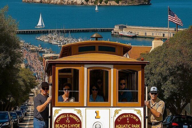 San Francisco: Cable Car Audio Tour with Entrance Ticket - What the Reviews Tell Us