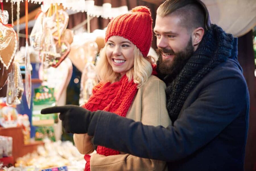 Santa Fes Private Enchanted Christmas Stroll - What Makes This Tour Stand Out?