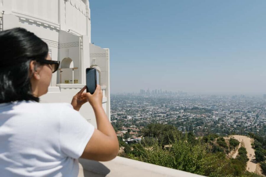 Santa Monica: Best of LA Tour with 3 Iconic Stops - Authentic Experiences and Practical Tips