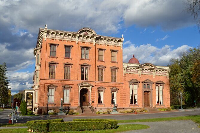 Saratoga Springs Historic Smartphone Guided Audio Walking Tour - Who Is This Tour Best For?