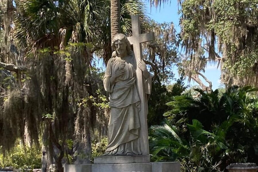 Savannah: Bonaventure Cemetery Golf Cart Guided Tour - What to Expect on the Tour