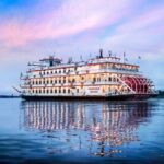 Savannah: Riverboat Sunset Cruise - The Atmosphere and Music