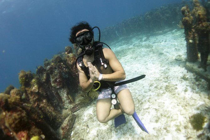 Scuba diving at MUSA the underwater museum for certified divers - Practical details: logistics and booking
