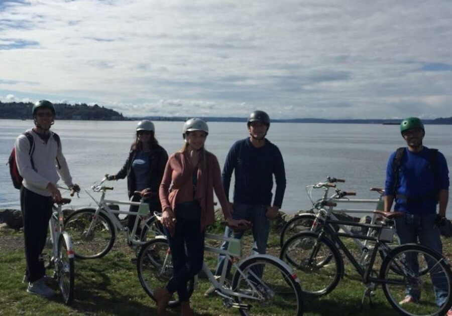 Seattle: 3 Hour Emerald City Standard Bike Tour - The Highlight: Ballard Locks and Fish Ladder