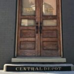 Self-Guided Bar Hunt: Swell Times in Scruffy City - Who Should Consider This Tour