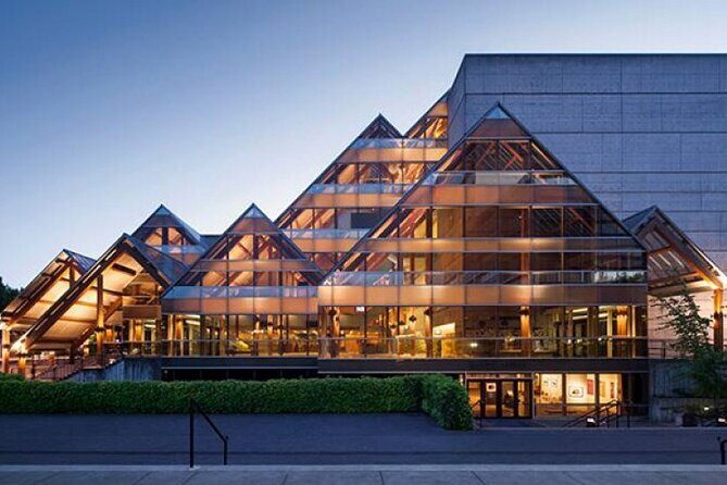 Self-Guided Eugene Scavenger Hunt: Electric Eugene - Authentic Eugene Sights and Hidden Gems