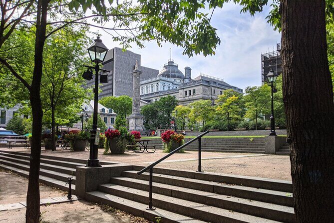 Semi-Private Old Montréal Walking Tour by Guidatour - What Makes This Tour Stand Out