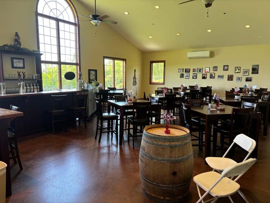 Seneca Lake: Wine Tasting Tour with Lunch - What the Reviews Say