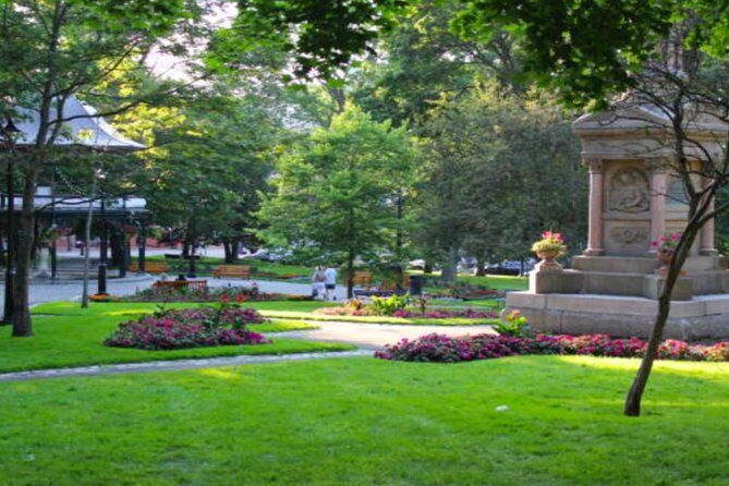 Shore Excursion:Saint John History Walking Tour - The Guide and Group Dynamics