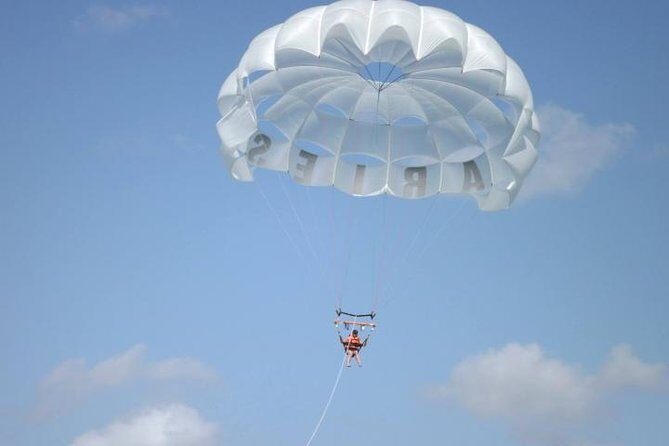 Single, or Double PARASAILING in Cabo with Views of The Arch - Real Traveler Feedback: What People Love—and What They Don’t