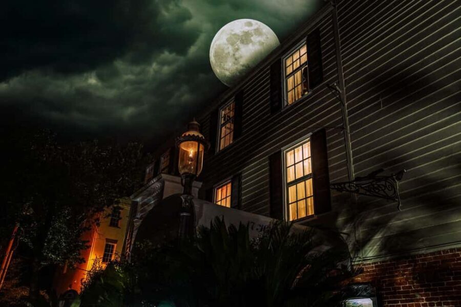 Sinister Sins & Shadows: A Savannah Ghost Tour - Who Will Love This Tour?