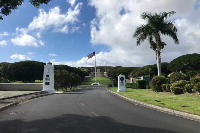 Small Group Tour in Pearl Harbor and Downtown Honolulu - An In-Depth Look at the Tour Experience