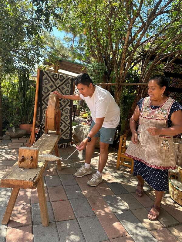 Small group tours: Hierve el Agua, Mezcal, Teotitlán, Mitla and Tule. - How to Evaluate the Value