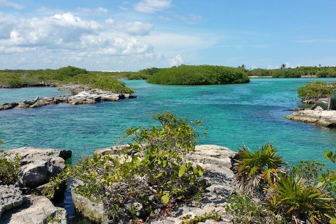 Snorkeling adventure in Yal-Kú lagoon, + Underground Cenote - An In-Depth Review of the Snorkeling Tour