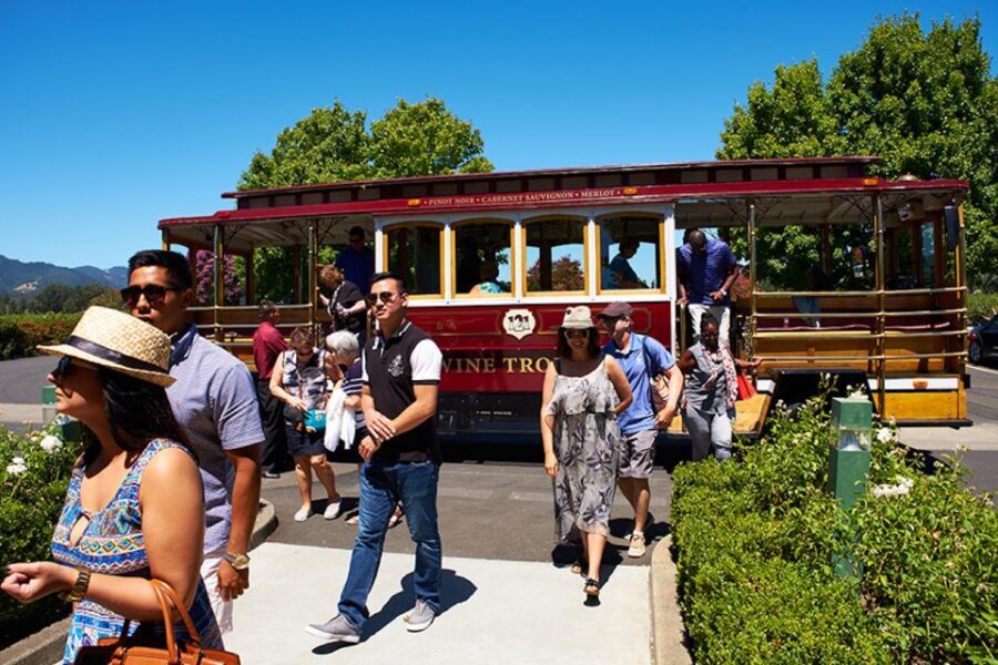 Sonoma Valley: Wine Trolley Tasting Tour with Lunch - The Experience: Balancing Fun, Learning, and Value