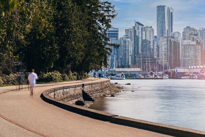 Spin & Grin: Private Bike Tour in Vancouver - Analyzing the Itinerary in Detail