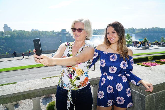 Splendours of Niagara Falls Luxury Small Group Tour from Toronto - The Leisure Time at Niagara-on-the-Lake