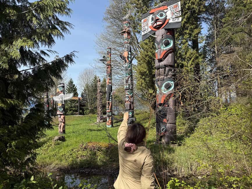 Stanley Park CarTour:SmallGroup/Comfort&CheaperThan BikeTour - Who Will Love This Tour?