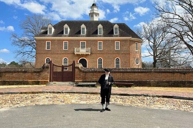 Step in Time Inside Historic Buildings of Colonial Williamsburg - The Authenticity and Educational Value