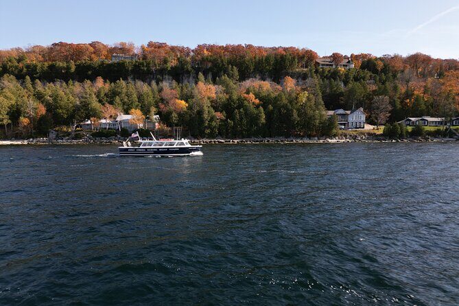 Strawberry Islands Scenic Boat Tour and Historic Cottage Row - Itinerary Breakdown: What to Expect at Each Stop