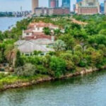 Tampa: Hillsborough River Tiki Bar Boat Up to 13 people - Scenic Route and Landmarks