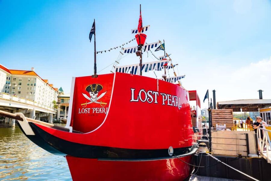 Tampa: Pirate Adventure Cruise with Open Bar - Wildlife and Scenery