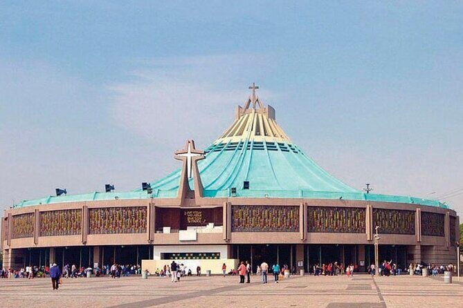 Teotihuacan and Basilica of Guadalupe with mezcal, tequila & handcrafts - A Deep Dive into the Itinerary and Experience