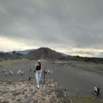 Teotihuacan VIP: Tour of the pyramids and Basilica of Guadalupe, tourist areas - The Viewpoints and Cultural Encounters
