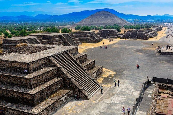 TEOTIHUACAN with a certified local guide -PRIVATE & SHARED OPTION - The Value of a Guided Small-Group Tour