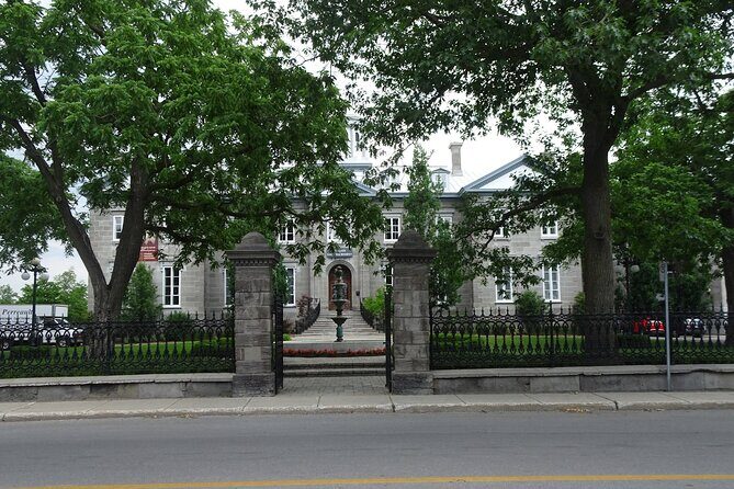 Terrebonne mini Self-Guided Walking Tour & Scavenger Hunt - FAQ About the Terrebonne Mini Self-Guided Walking Tour