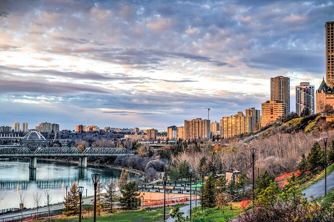 The Best of Edmonton Private Walking Tour - FAQ