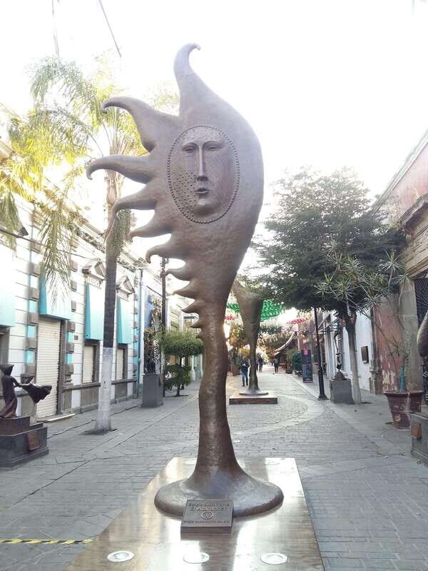 Tlaquepaque Magic Town: Artisans, Traditions, Architecture - Who this tour suits best