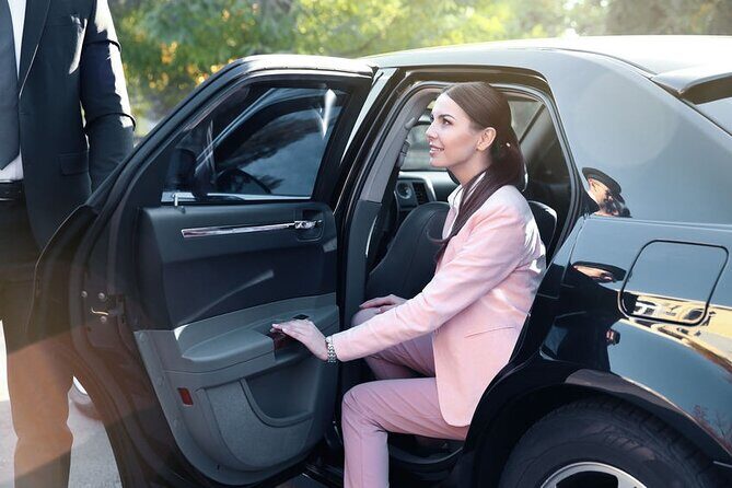 Toronto Airport Transportation - Why Choose a Private Airport Transfer?