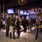 Toronto Bar Hunt: Take On Toronto Bar Crawl - The Practical Aspects