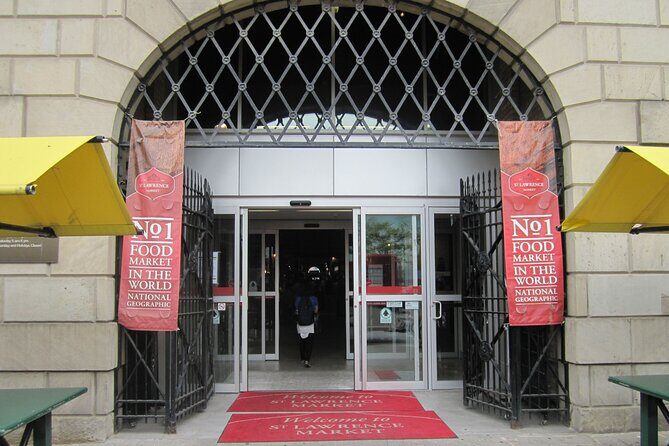 Toronto Downtown Private Walking Tour - Why Choose a Private Toronto Tour?